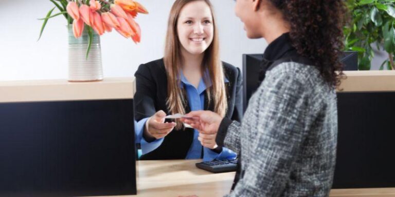 Retail Banking Digital Transformation: A Service Revolution