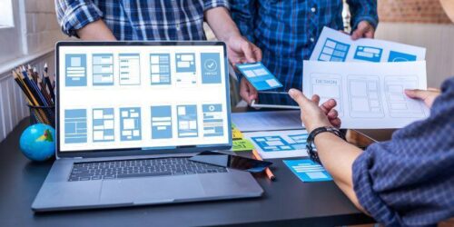 Self Customer Service: Examples, Benefits & Best Practices (2025 Guide)